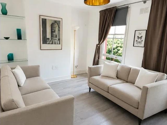 Apartment at Crowland Road, Greater London