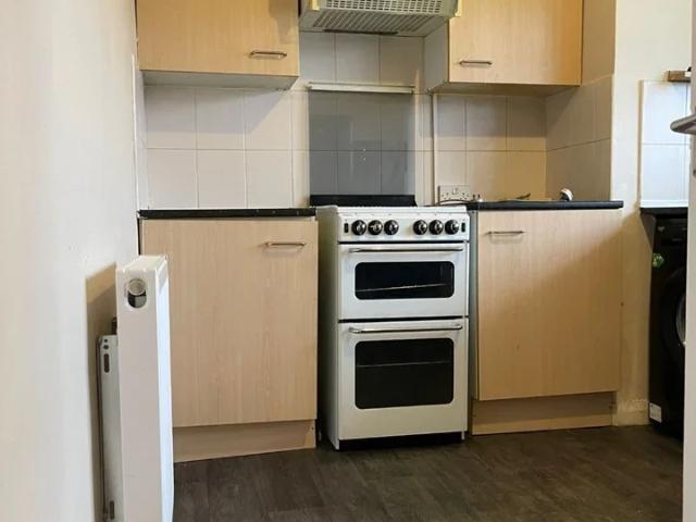 Apartment at Croyde Avenue, Greater London