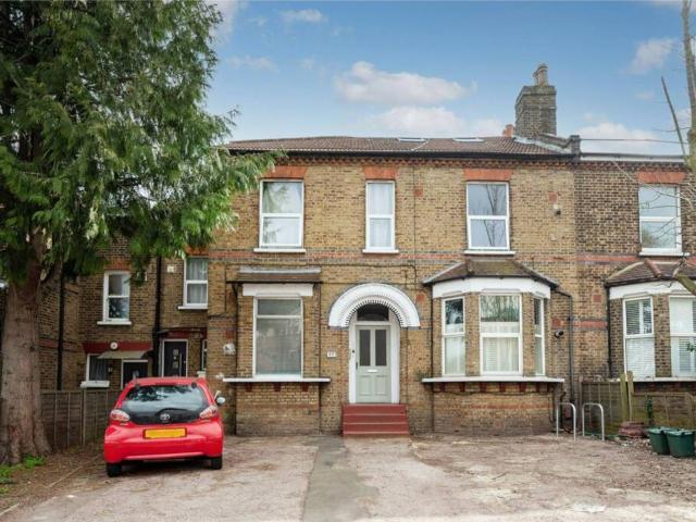 Apartment at Croydon Road, Greater London