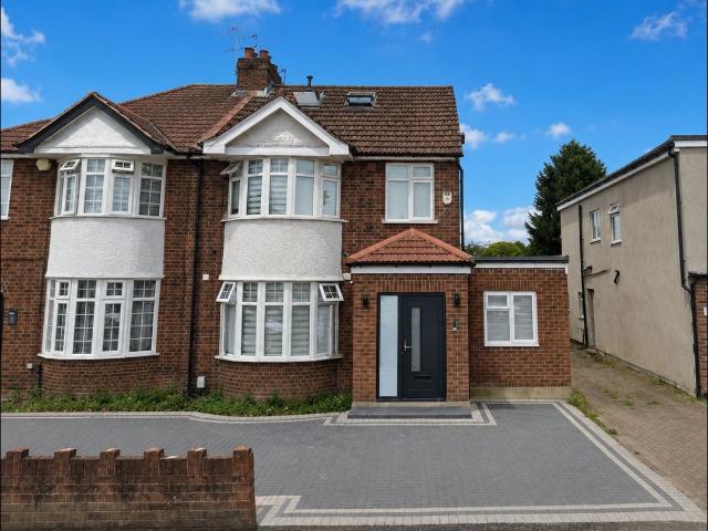 Apartment at Croydon Road, Greater London