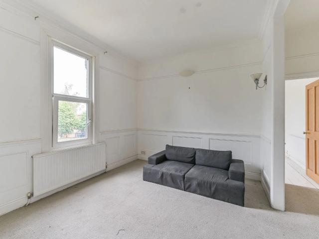 Apartment at Croydon Road, Greater London