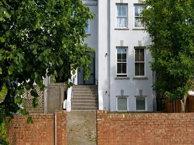 Apartment at Croydon Road, Greater London