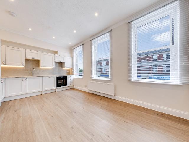 Apartment at Croydon Road, Greater London