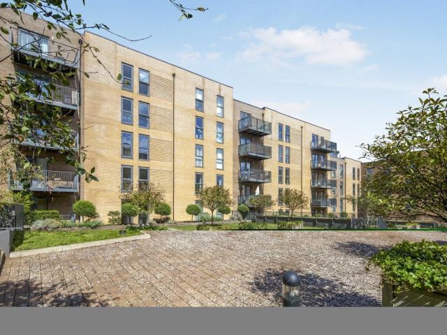 Apartment at Croydon Road, Greater London