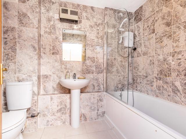 Apartment at Croydon Road, Greater London