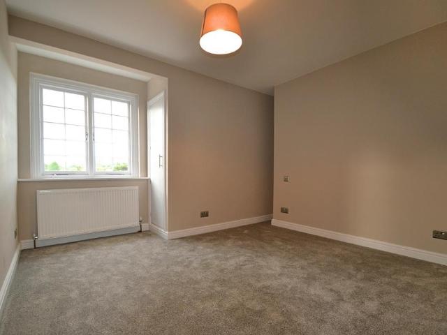 Apartment at Croydon Road, Reigate and Banstead