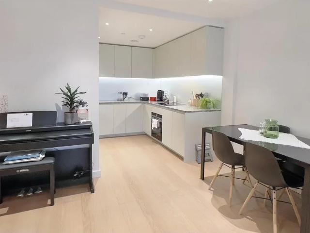 Apartment at Cutter Lane, Greater London