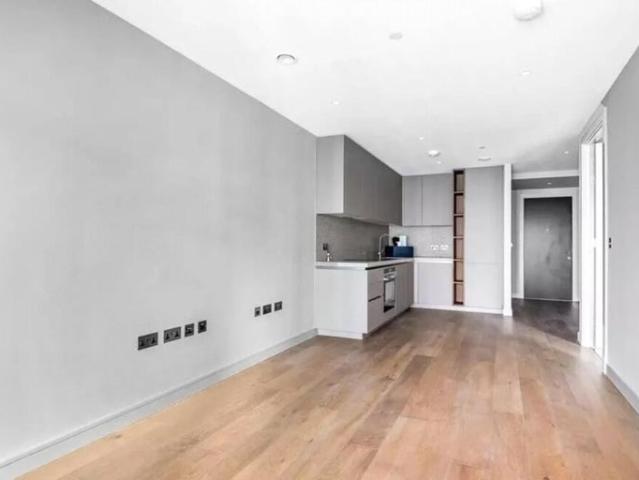 Apartment at Cutter Lane, Greater London