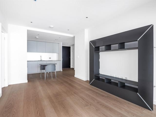 Apartment at Cutter Lane, Greater London