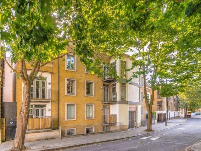 Apartment at Cubitt Street, Greater London
