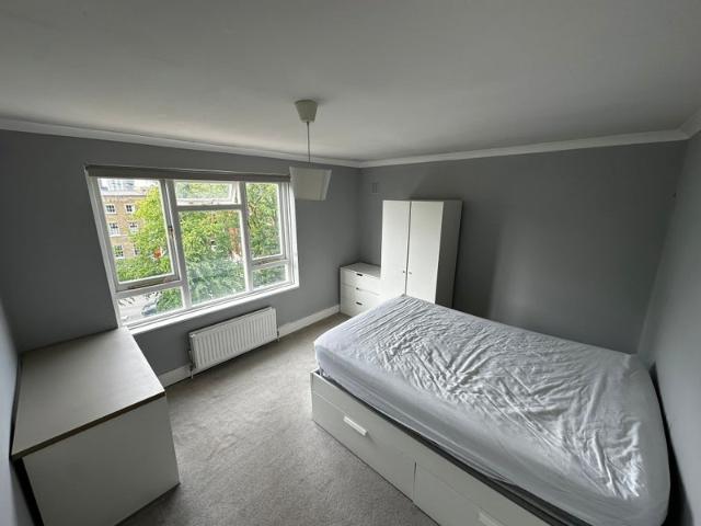 Apartment at Cubitt Terrace, Greater London