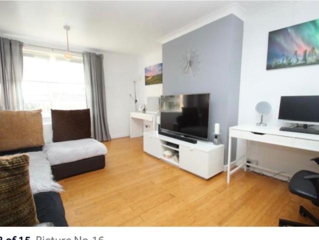 Apartment at Culbin Drive, Glasgow