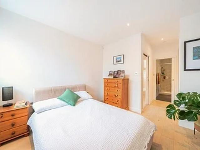 Apartment at Culloden Close, Greater London