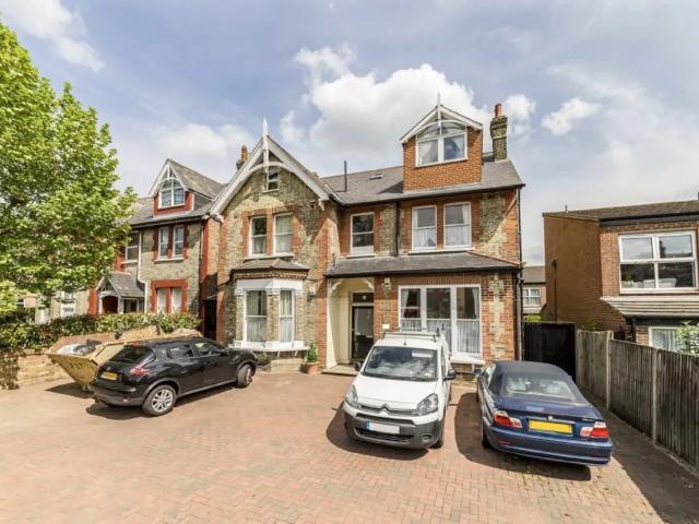Apartment at Culverden Road, Greater London
