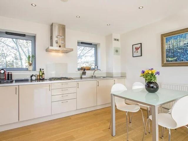 Apartment at Culvert Road, Greater London