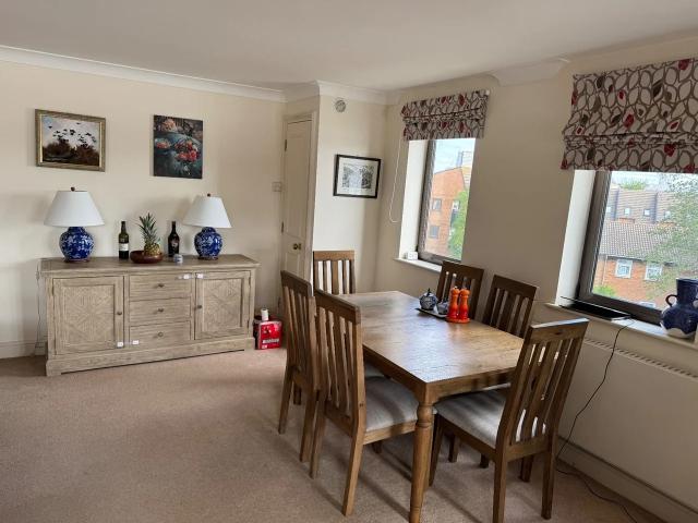 Apartment at Cumberland Mills Square, Greater London