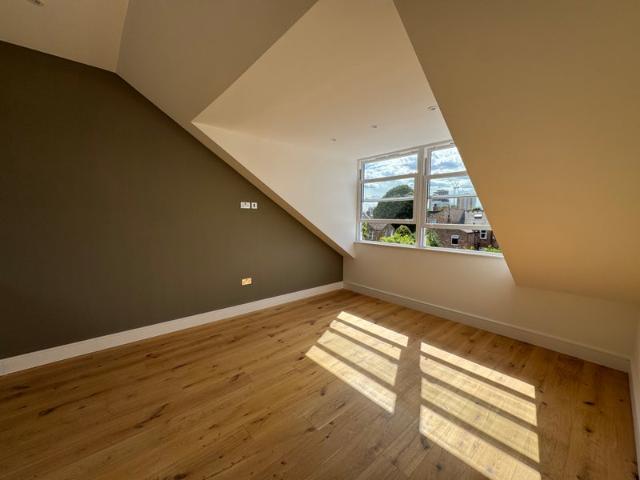 Apartment at Cumberland Park, Greater London