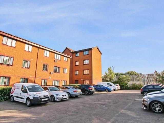 Apartment at Cumberland Place, Greater London