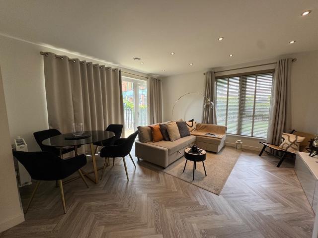 Apartment at Cumberland Road, Greater London