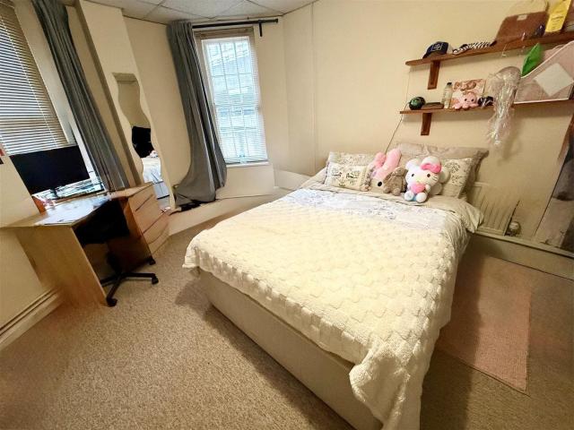 Apartment at Cumberland Street, Bristol