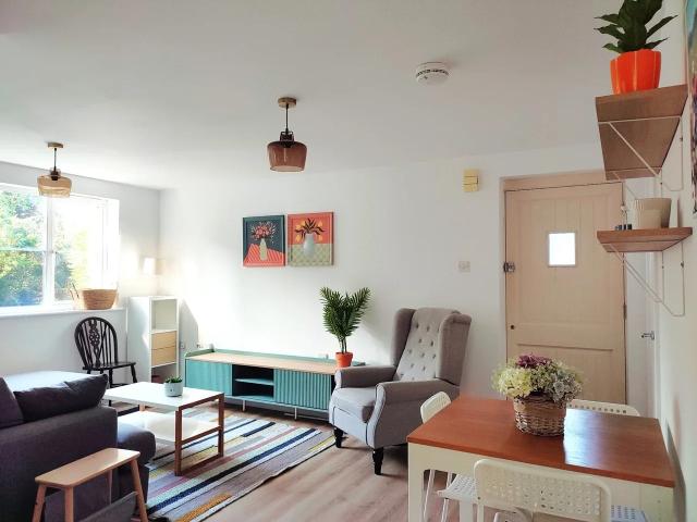 Apartment at Cumnor Hill, Vale of White Horse