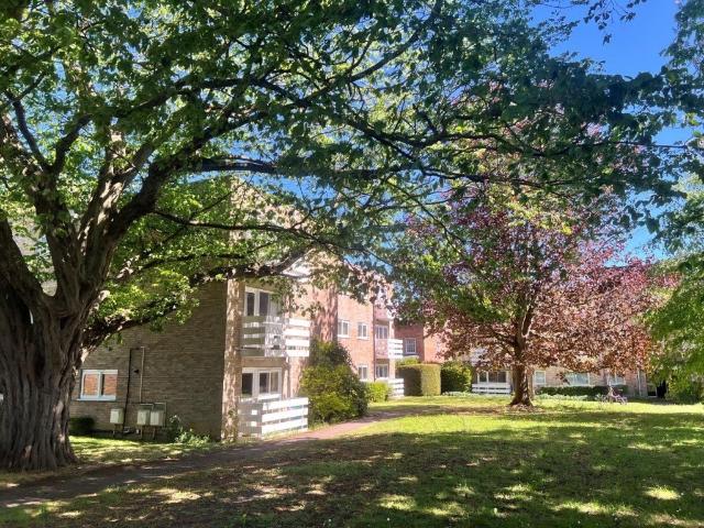 Apartment at Cunliffe Close, Oxford