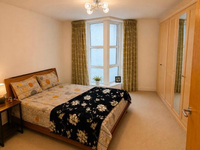 Apartment at Cunningham Avenue, Greater London