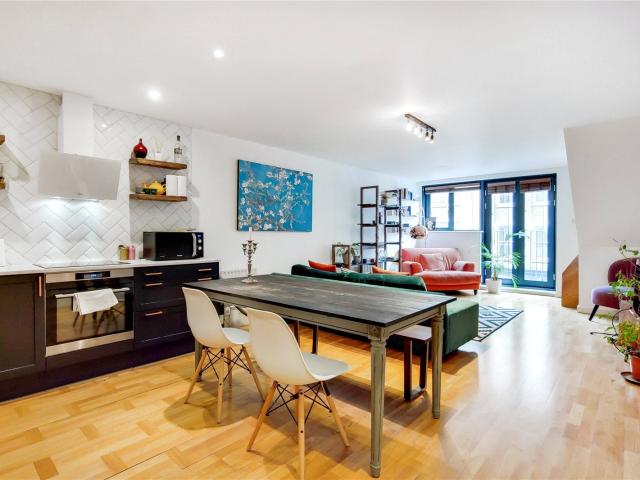 Apartment at Curtain Road, Greater London