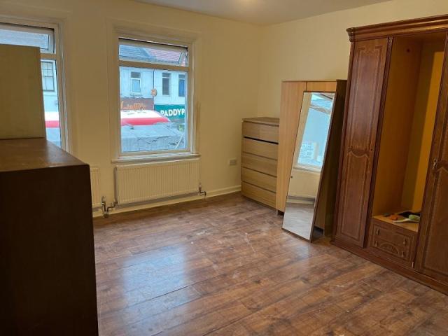 Apartment at Curtis Lane, Greater London