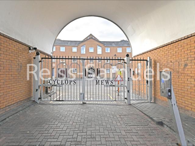 Apartment at Cyclops Mews, Greater London