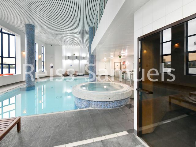 Apartment at Cyclops Mews, Greater London