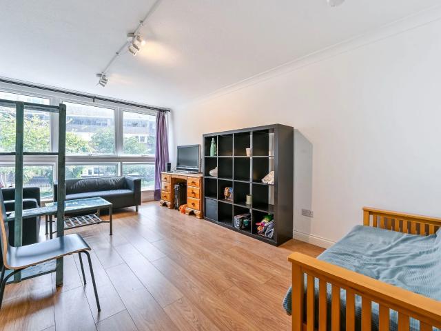 Apartment at Cyrus Street, Greater London