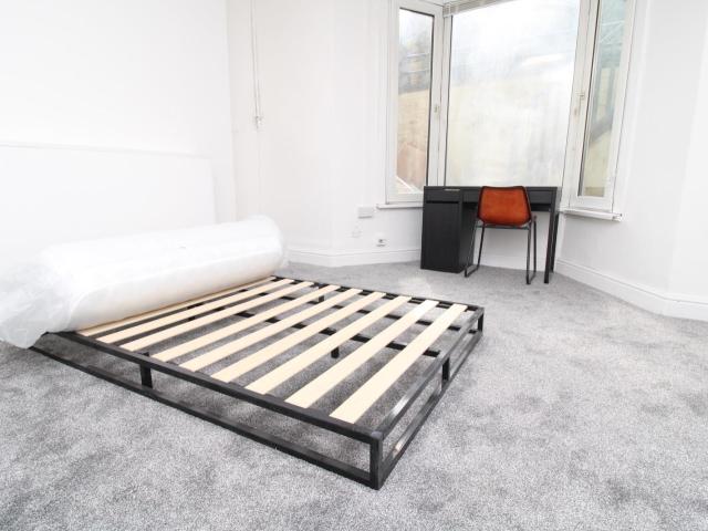 Apartment at A4058, Pontypridd