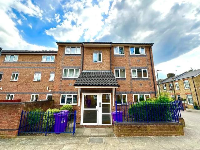 Apartment at Ambassador Square, Greater London