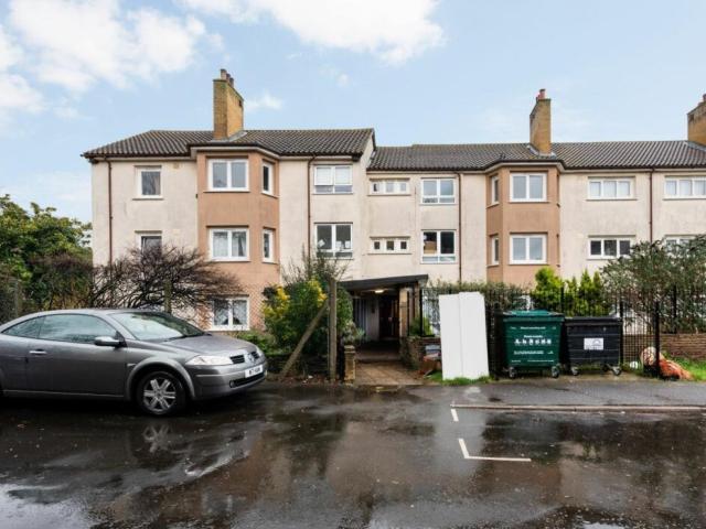 Apartment at Amber Avenue, Greater London
