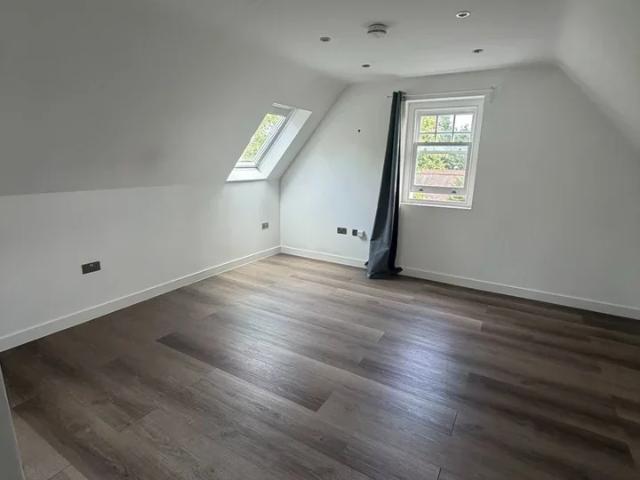 Apartment at Ambleside Avenue, Greater London