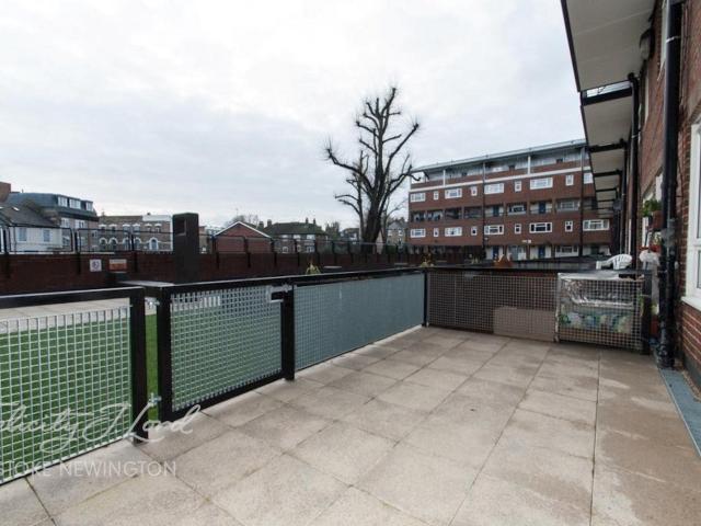 Apartment at Amhurst Road, Greater London