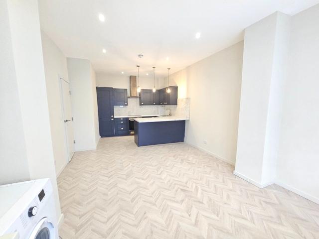 Apartment at Amhurst Road, Greater London