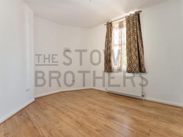 apartment at Amhurst Road London, E8 1LL