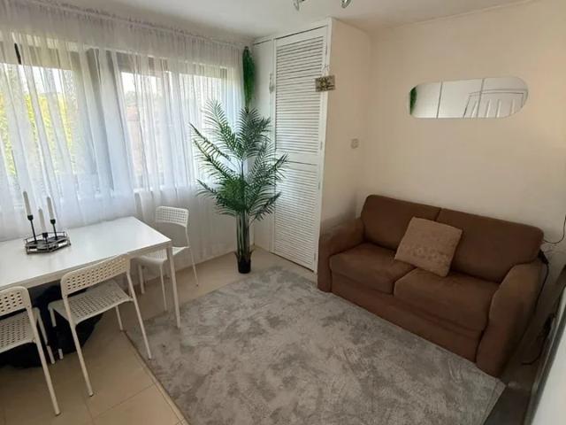 Apartment at Amsterdam Road, Greater London