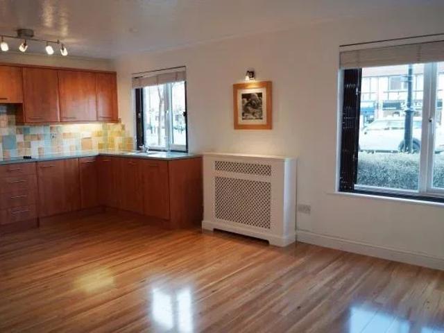 Apartment at Anyards Road, Elmbridge