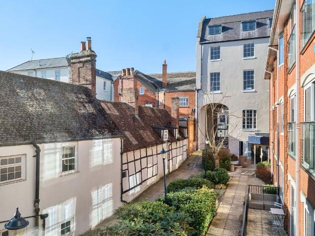 Apartment at Angel Yard, Marlborough