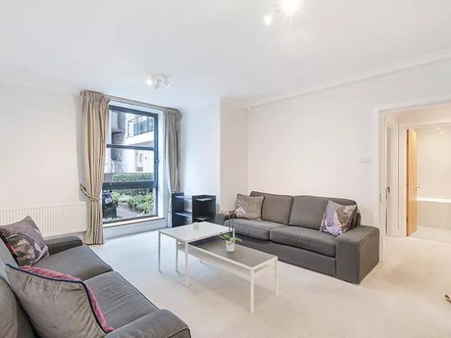 Apartment at Anhalt Road, Greater London