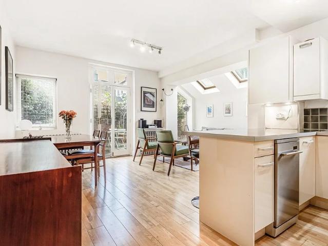 Apartment at Anselm Road, Greater London