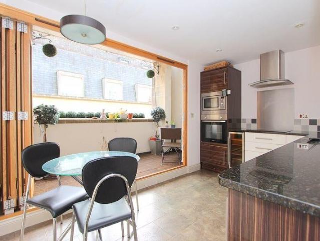 Apartment at Abbey Gate Street, Bath