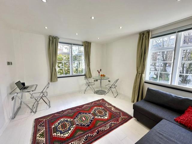 Apartment at Abbey Road, City of Westminster