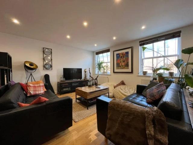 Apartment at Abbey Walk, Test Valley