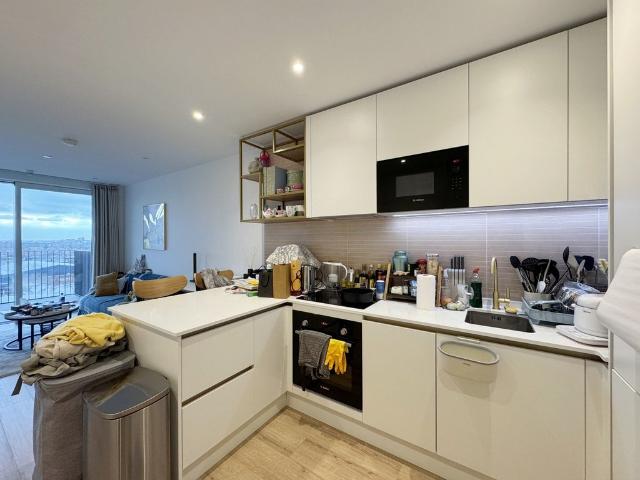 Apartment at Abbeydale Road, Greater London