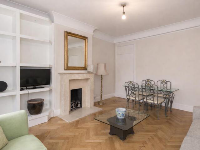 Apartment at Abercorn Place, City of Westminster