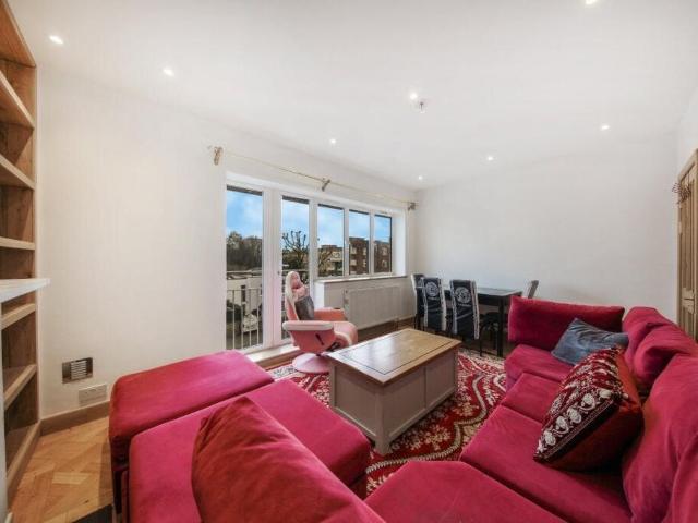 Apartment at Abercorn Place, City of Westminster
